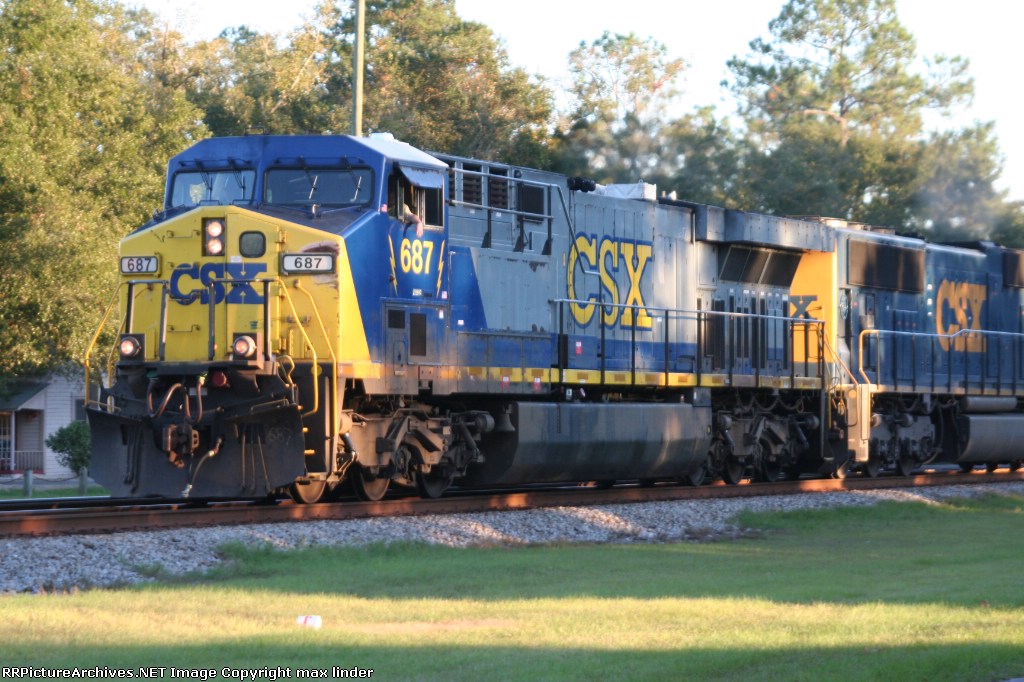 CSX 687